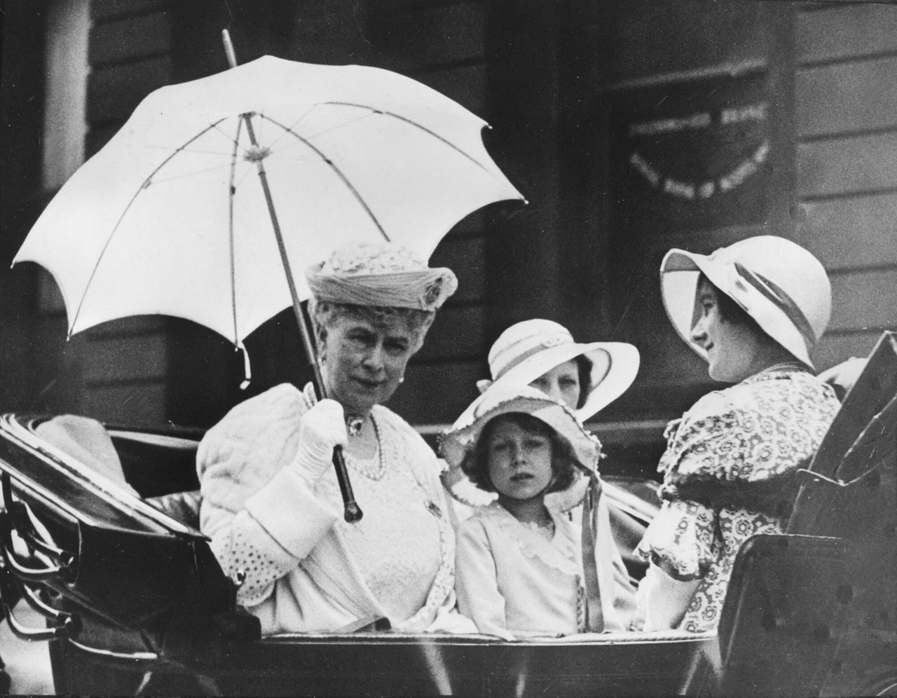 10 things to know about Queen Elizabeth II’s life