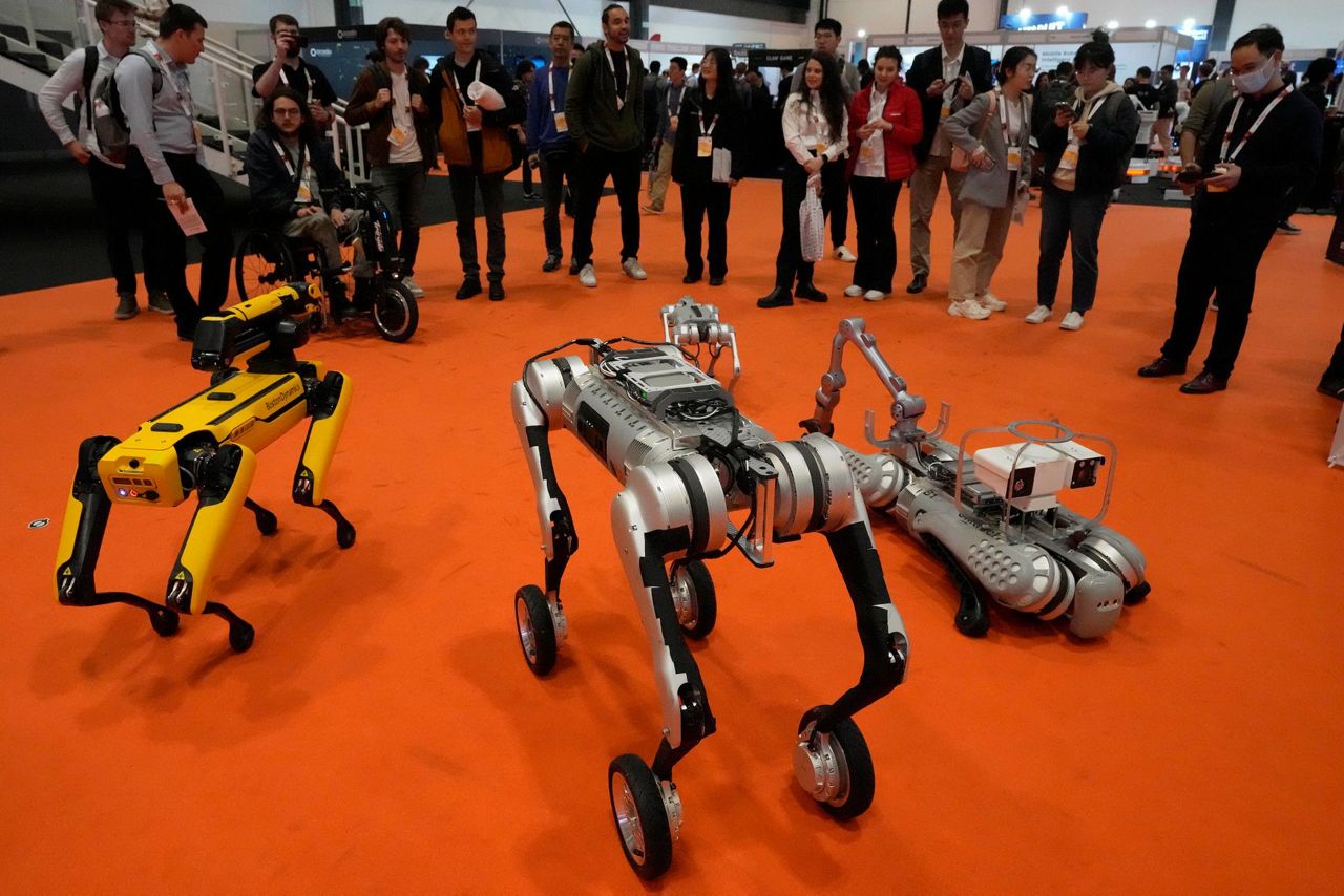 What's new in robots? An AI-powered humanoid machine that writes poems