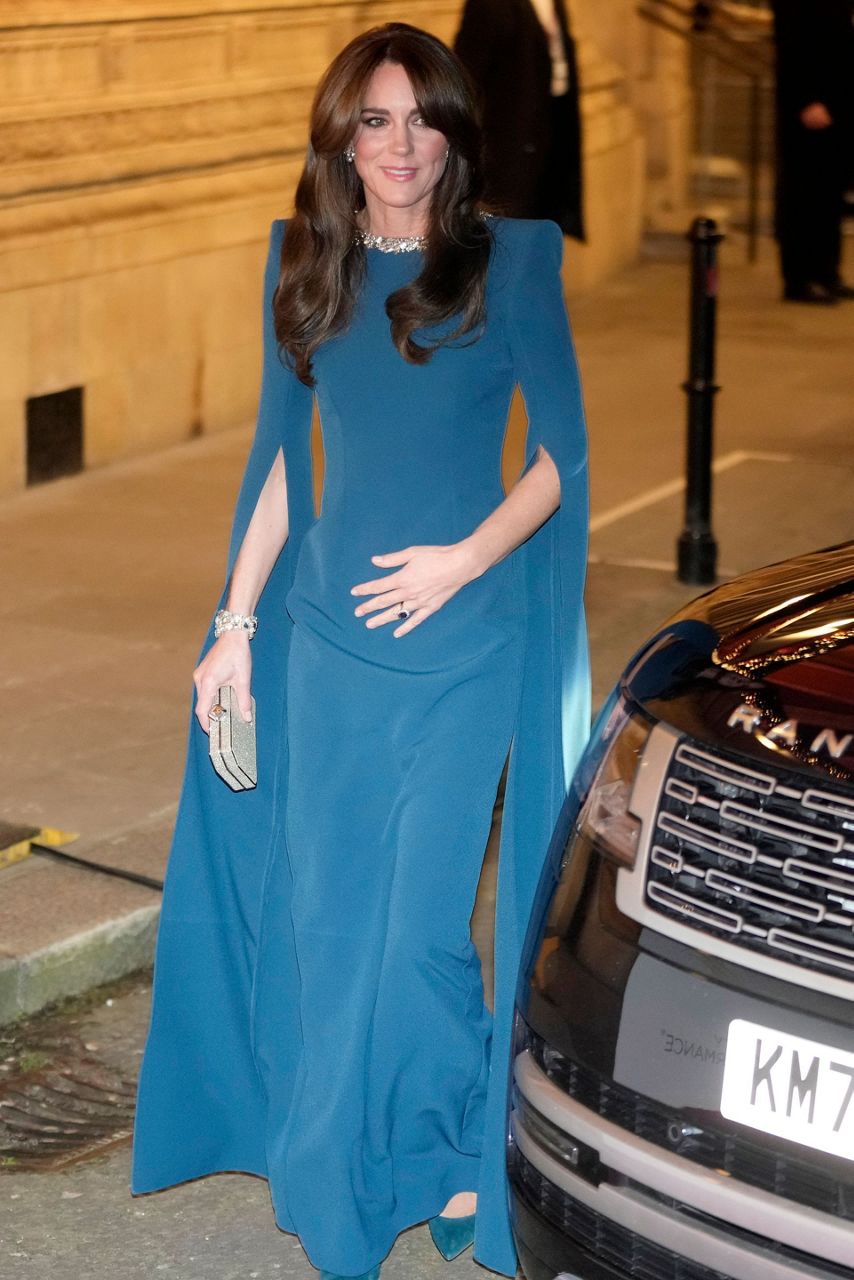 Kate, the Princess of Wales, hospitalized for up to two weeks after ...