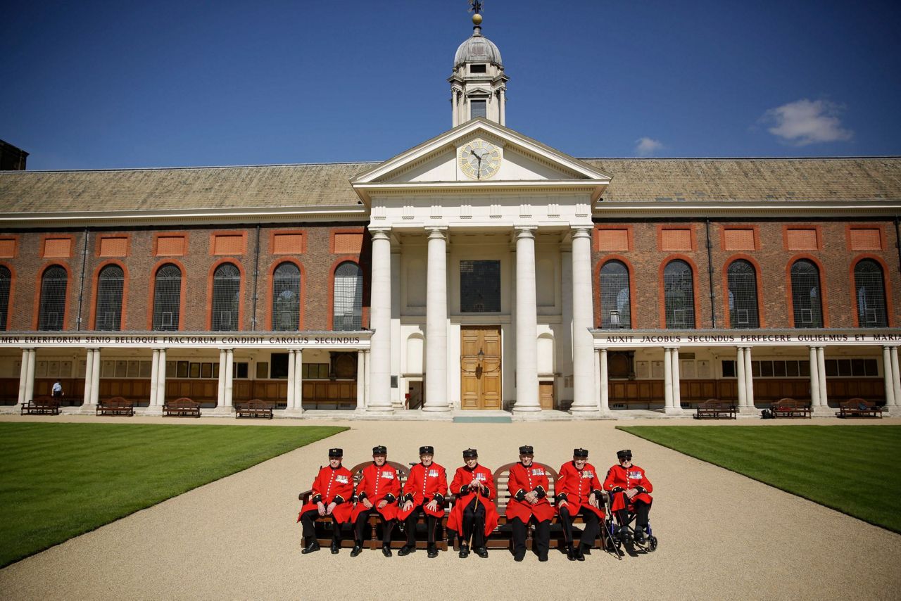 Queen's death is reminder of disappearing WW II generation