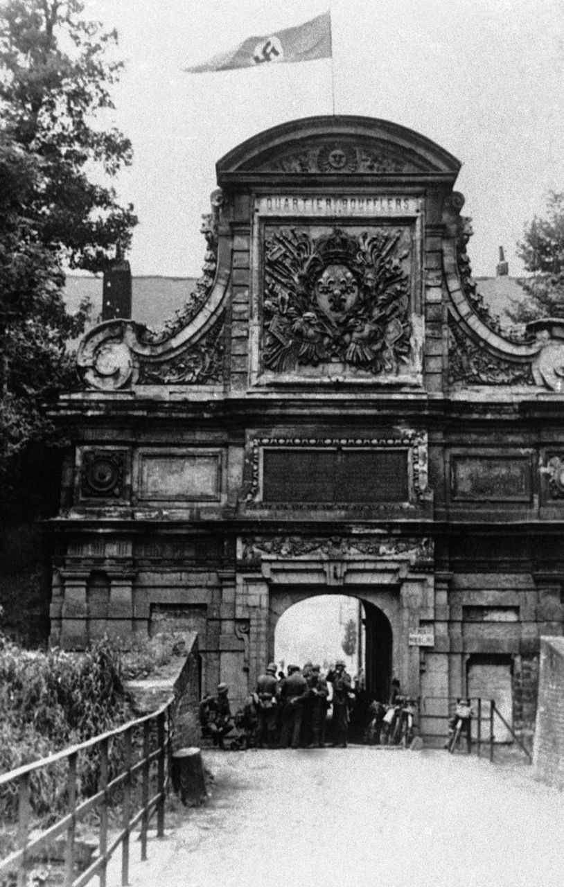 Stories of UK's disappearing World War II generation