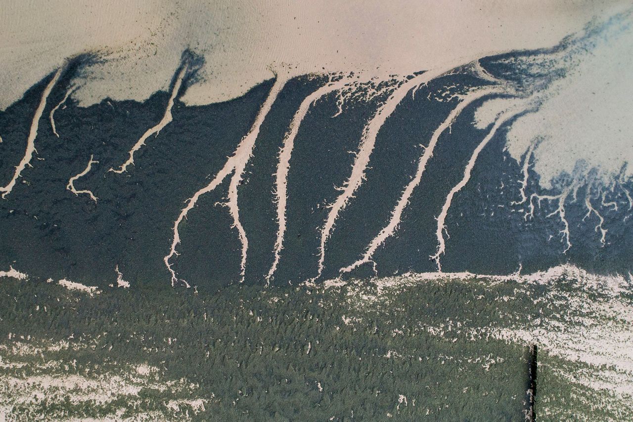 Stories of UK's disappearing World War II generation