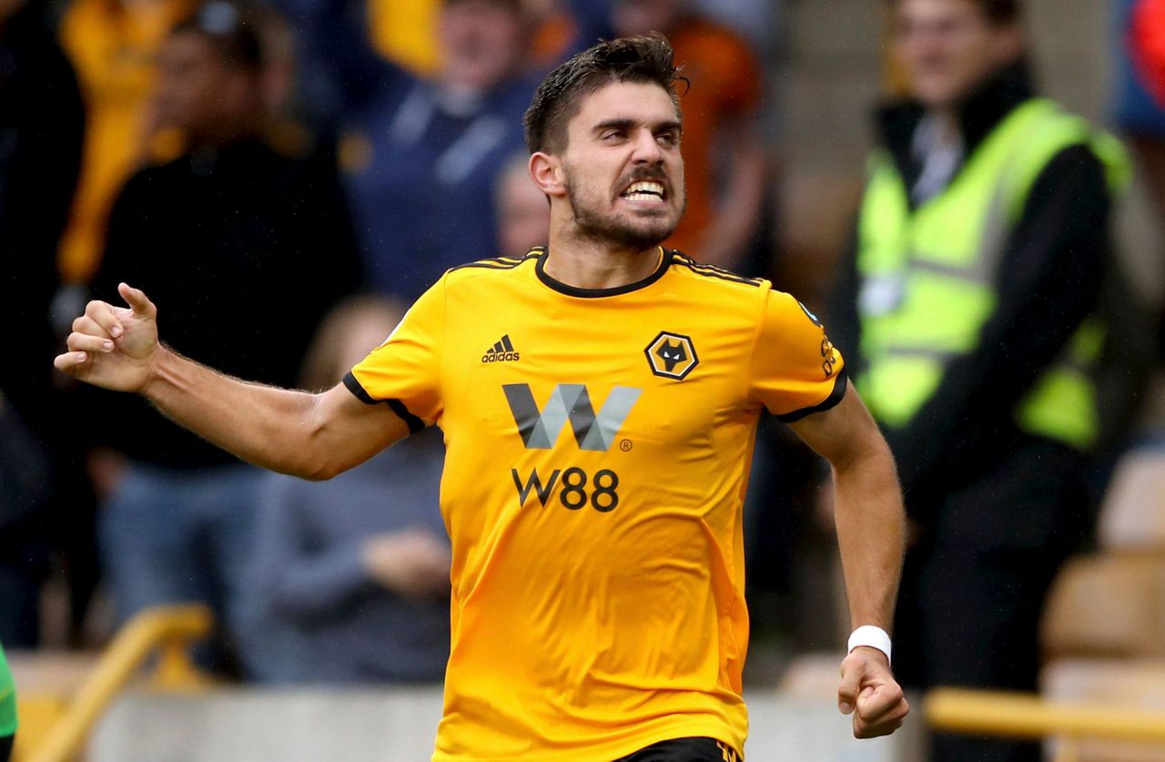 Neves inspires Wolves to 2-2 draw with Everton on EPL return