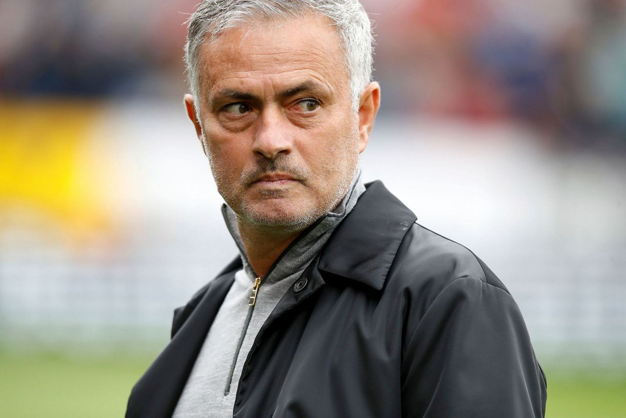 Mourinho enters calm spell as Man United wins 2-0 at Burnley