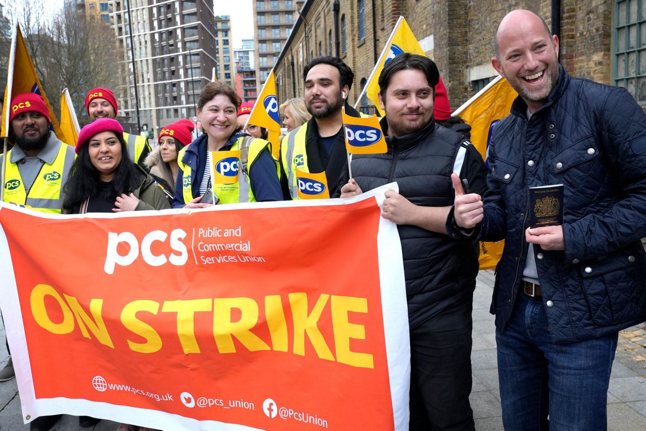 UK passport office workers kick off 5-week strike