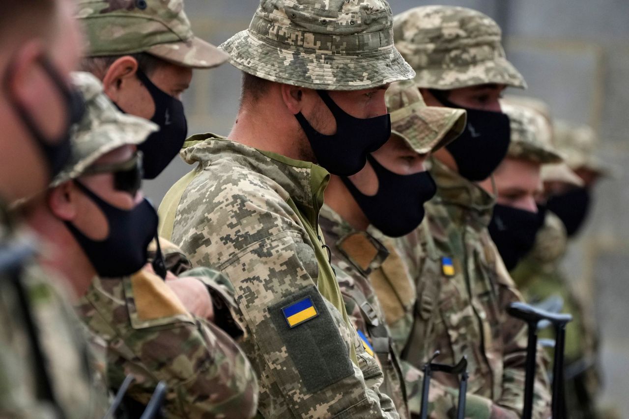 Urban combat and beyond: Ukrainian recruits get UK training