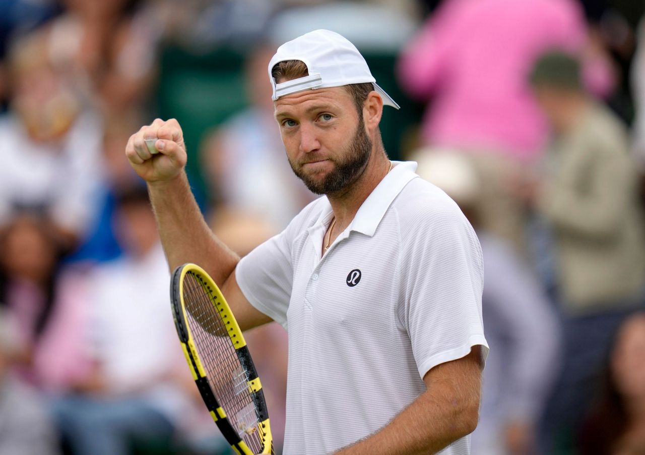 Watson finally makes it to the 4th round at Wimbledon