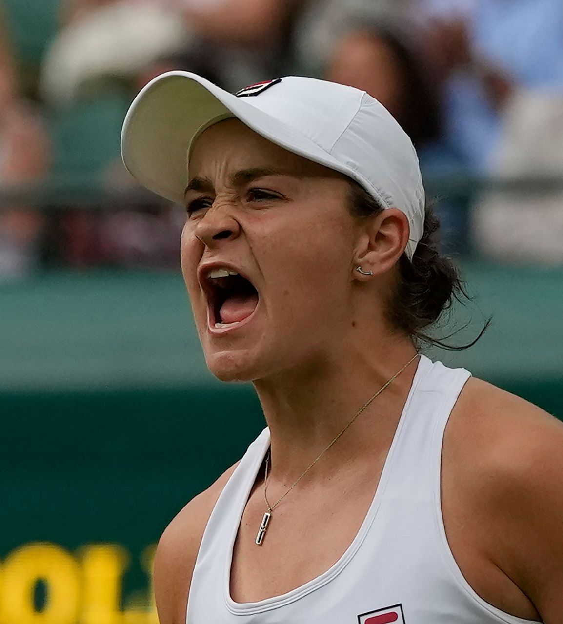 Ash Barty advances to Wimbledon quarterfinals for 1st time
