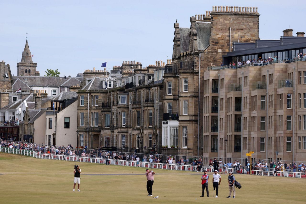 St. Andrews still packs appeal and a test through centuries