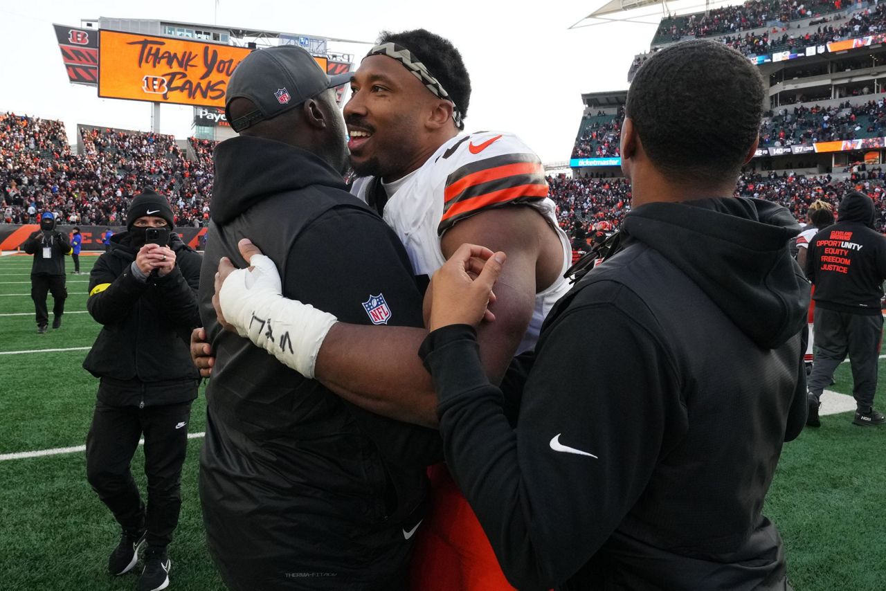 Myles Garrett sets NFL single-season sack record with 23rd sack