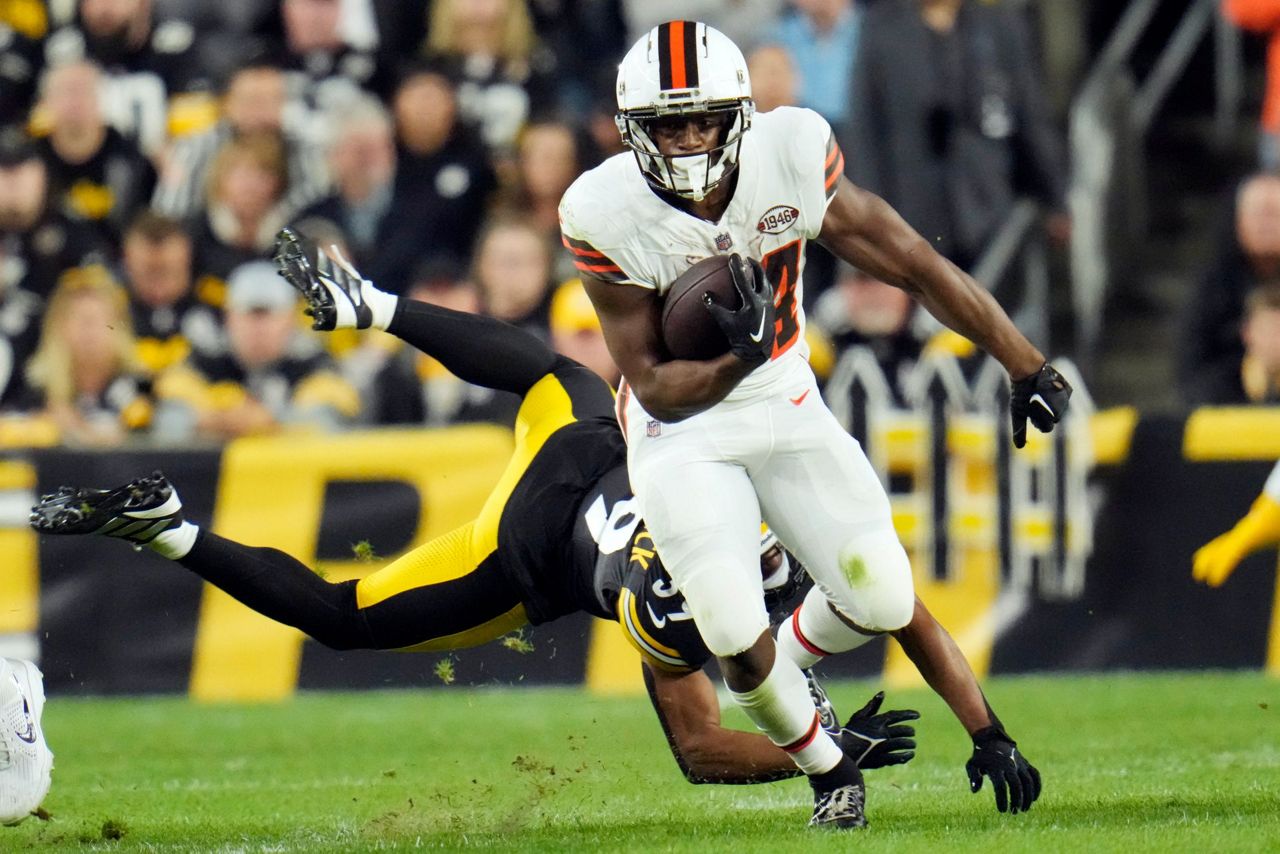 Browns star RB Nick Chubb undergoes knee surgery, will need 2nd ...