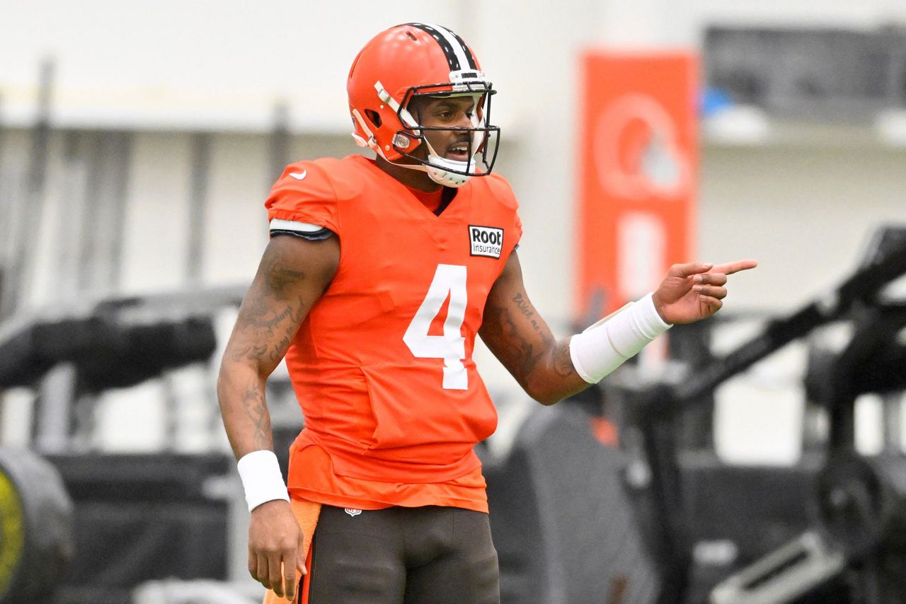 Watson dodges non-football questions after NFL suspension