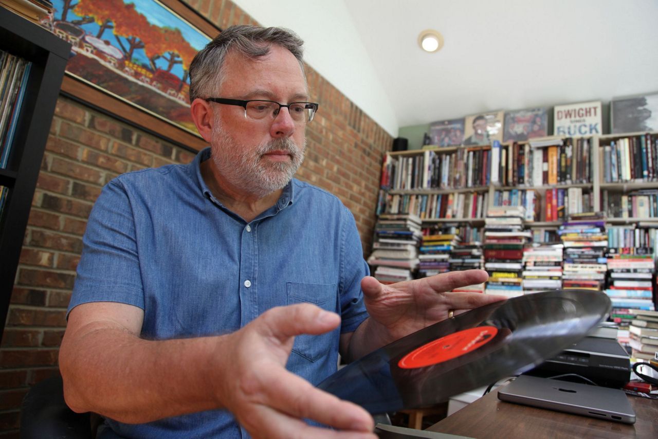 'Buckingham Nicks' was a record store holy grail for decades. It's ...