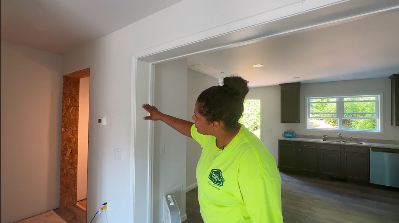 Construction program trains workers while building housing