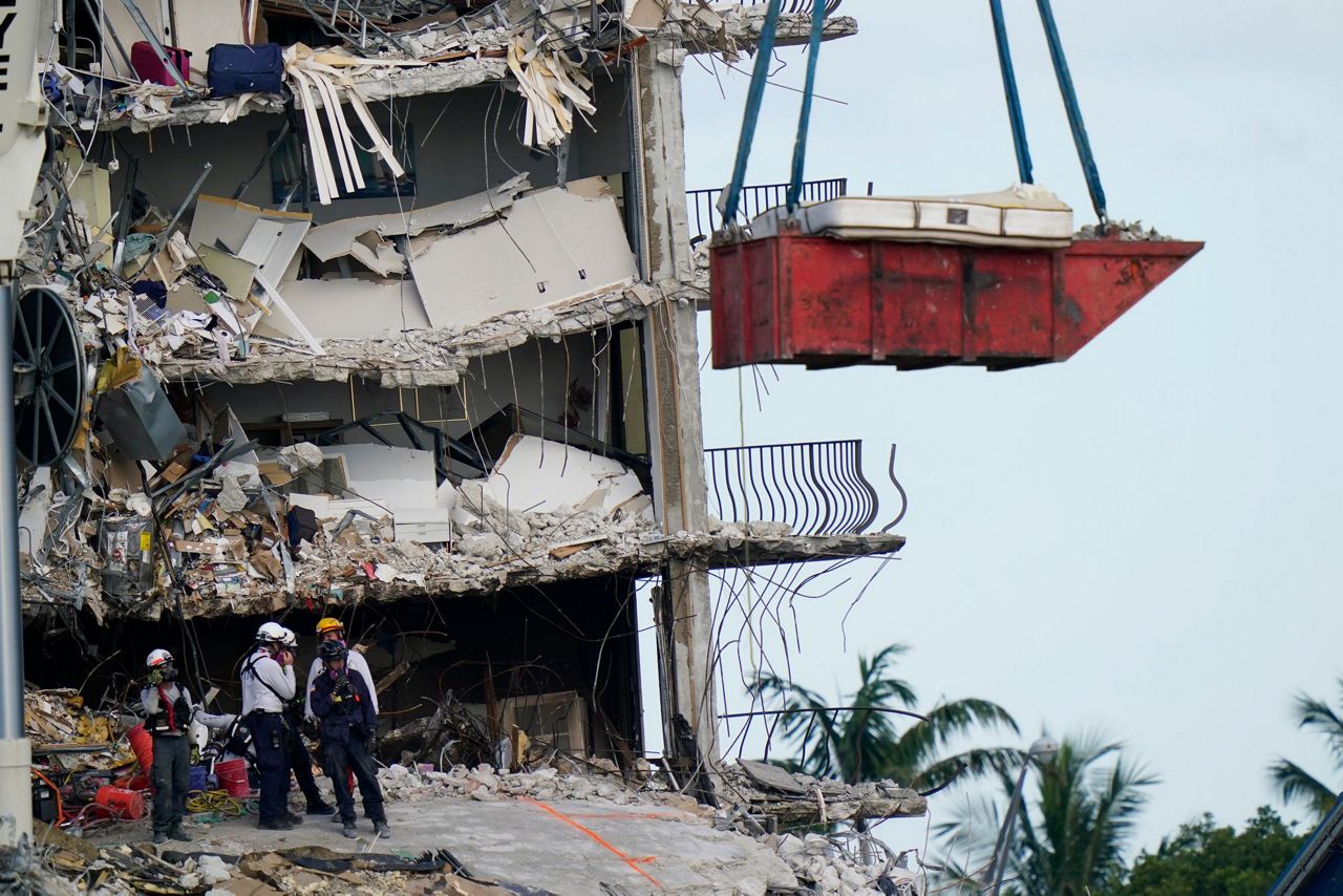 Rescuers stay hopeful about finding more survivors in rubble