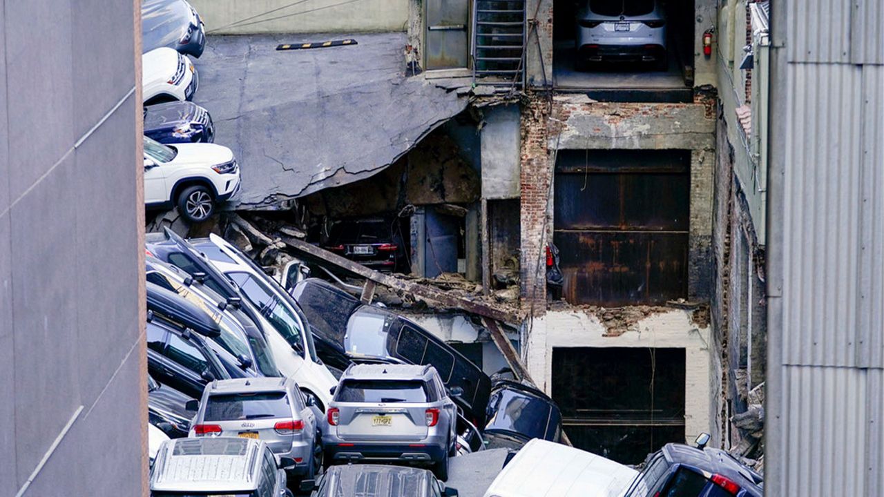 Restos del edificio colapsado inestable
