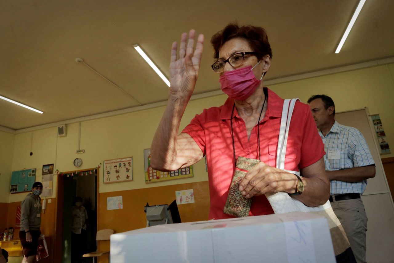 Bulgarians elect new parliament amid corruption worries