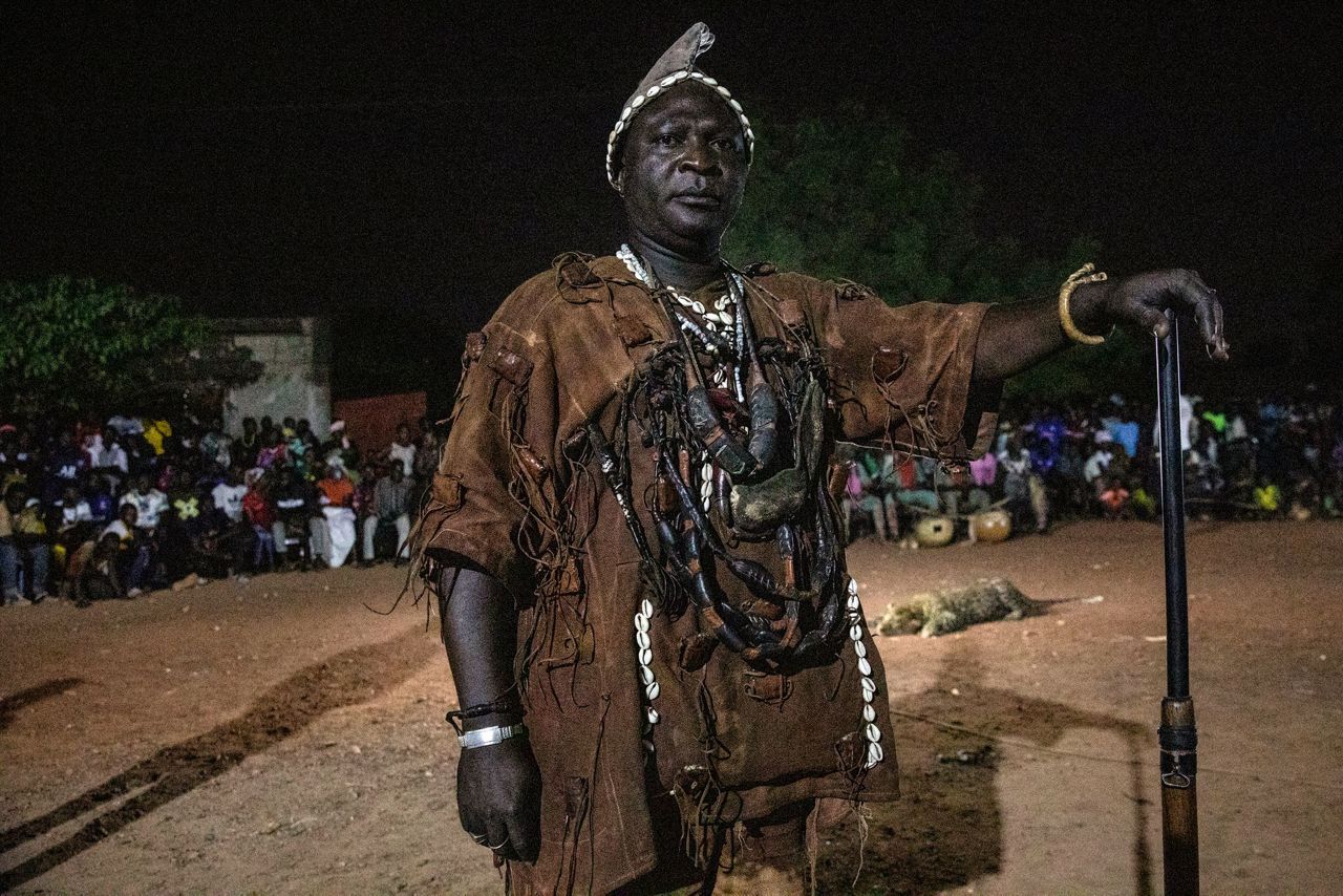 Burkinabe fighters seek protection with spiritual traditions