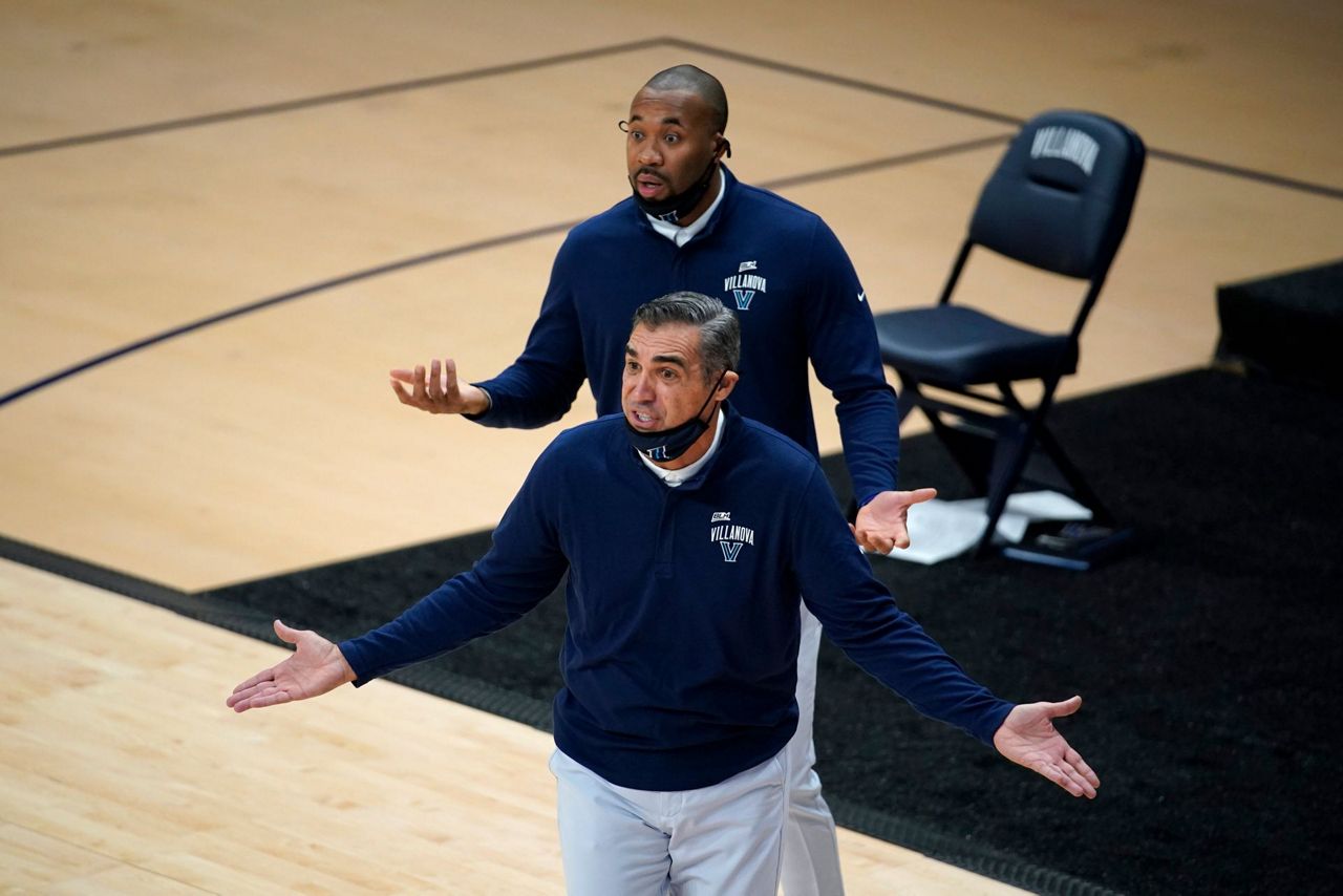 Villanova coach Wright gets 600th win in victory over Butler