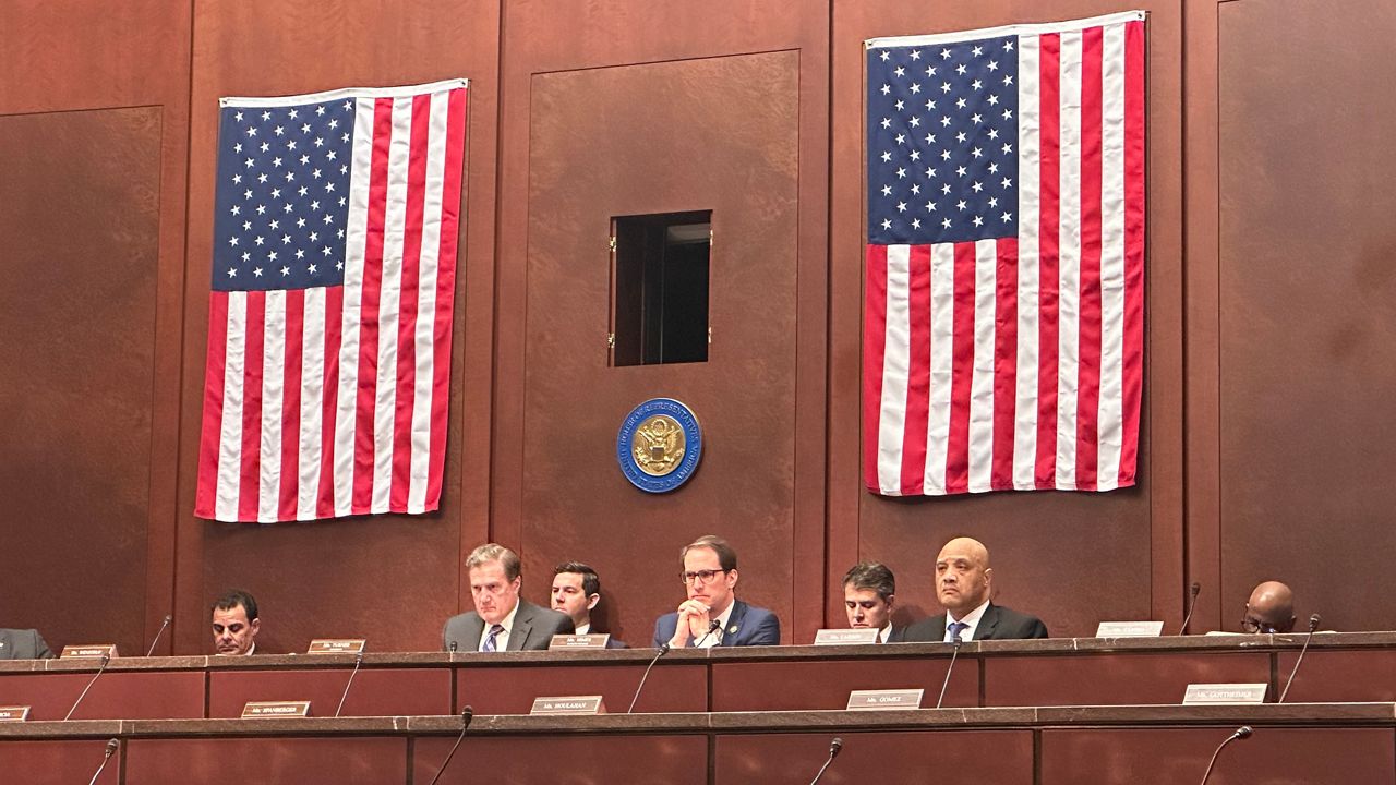 GOP lawmakers say colleagues are echoing Russian propaganda