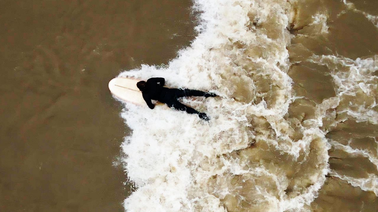 Exploring Ohio: Surfing Lake Erie