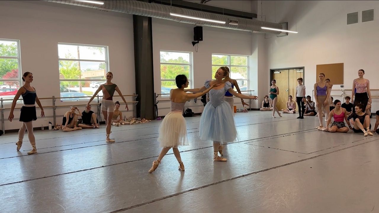 Carolina Ballet performs 'Cinderella'
