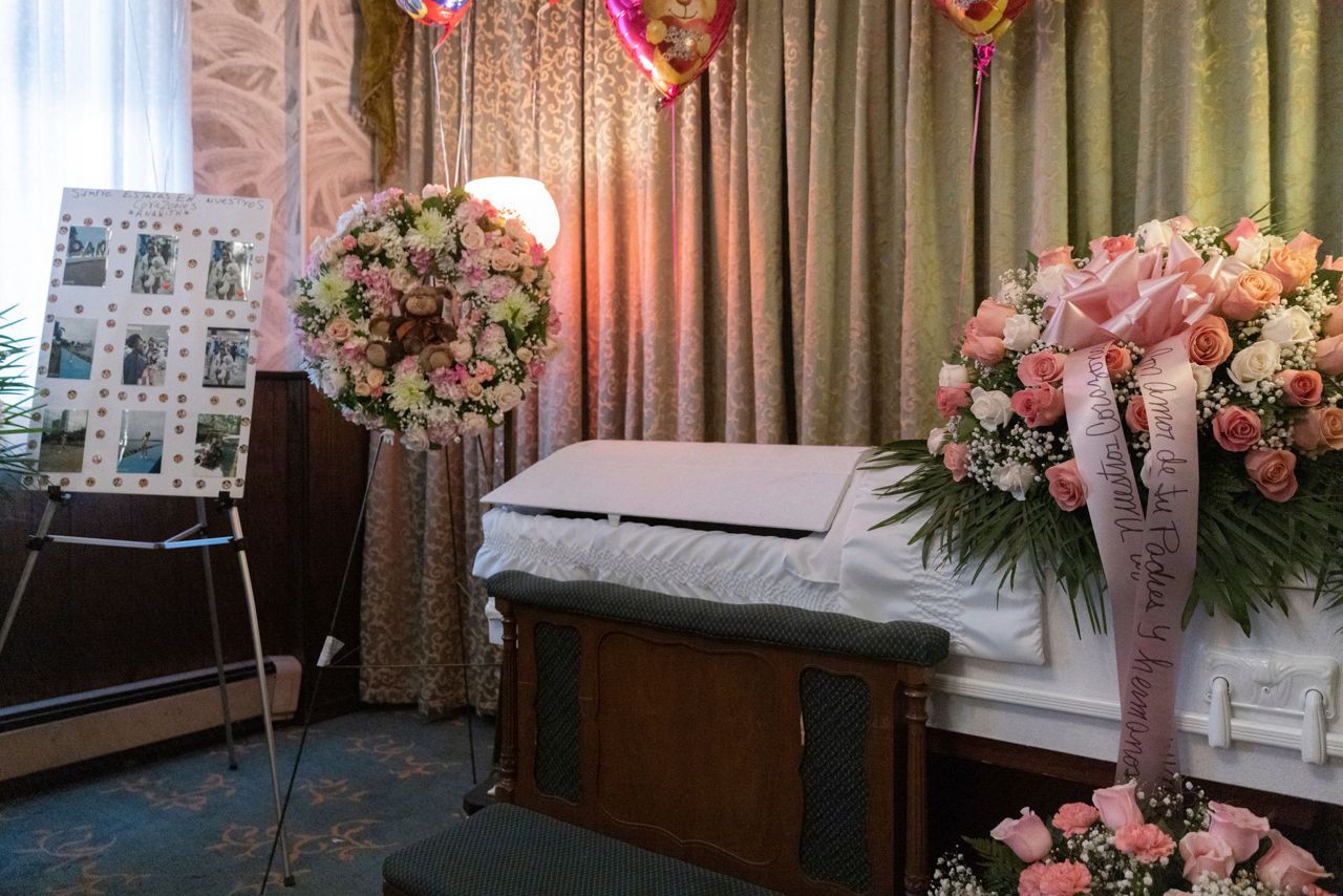 Family of girl who died in Border Patrol custody holds New York funeral ...