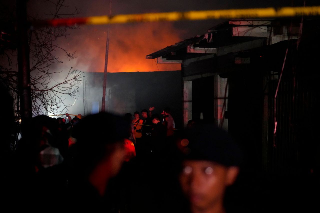 Fire at Indonesian oil depot kills 17; thousands evacuated