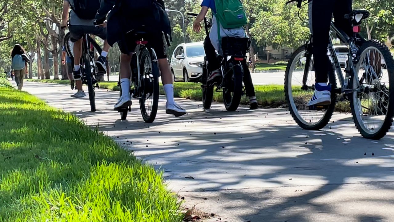 Irvine looks to create bicycle track