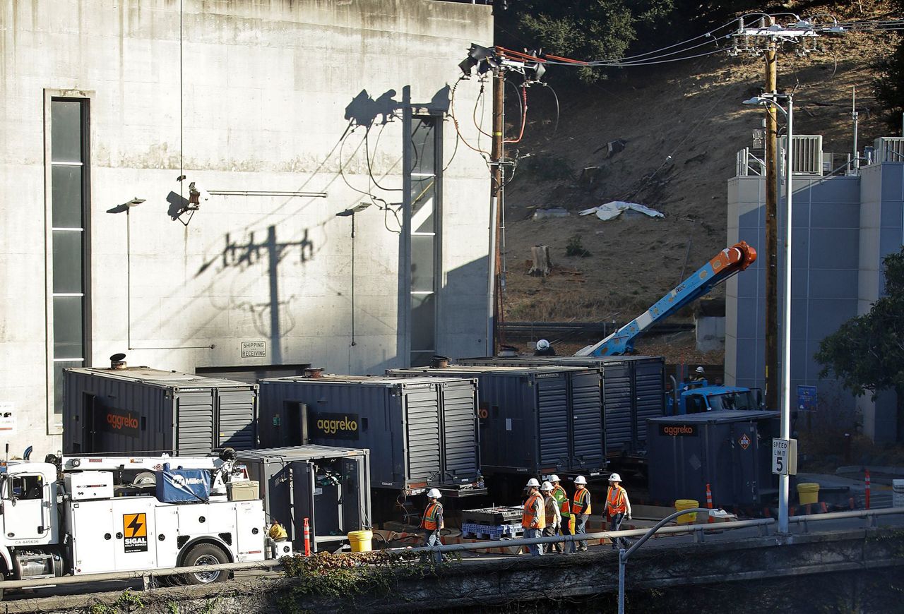 The Latest: Power outages begin in California