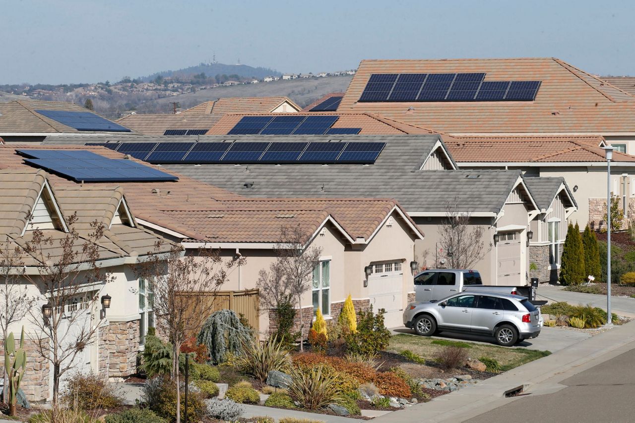 California may cut rooftop solar incentives as market booms