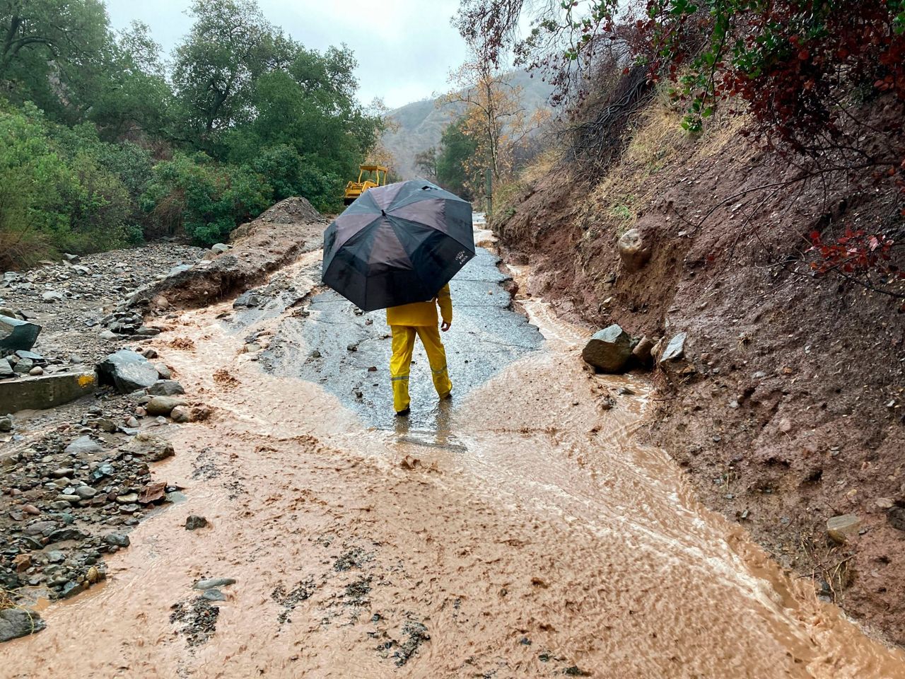 Powerful storm drenches Southern California with heavy rain