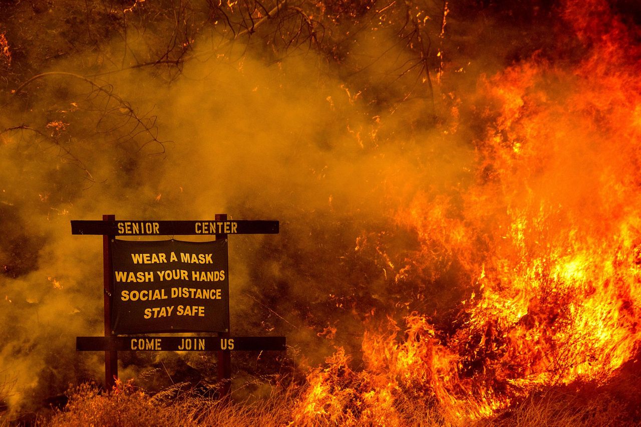 Northern California wildfires threatening thousands of homes