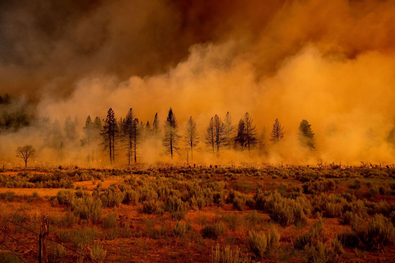 Surging California wildfire prompts Nevada evacuations