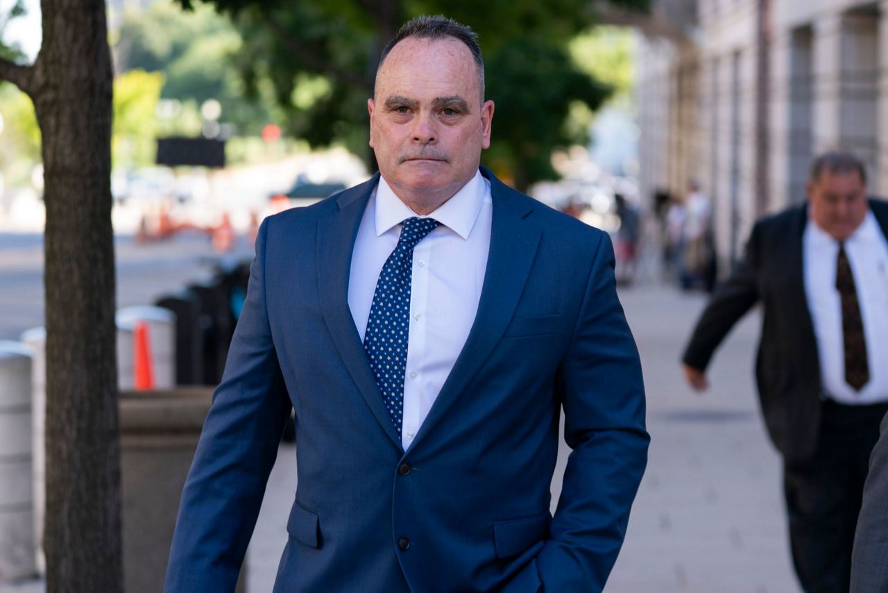 Ex-NYPD officer gets 10 years in prison for Jan. 6 attack
