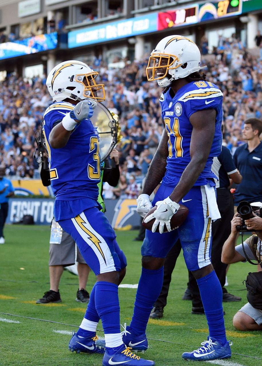 Record day: Chargers' Rivers sets 2 completion marks in win