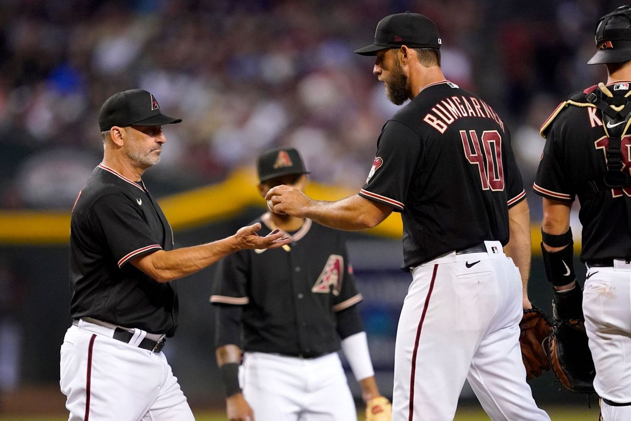 Pujols blasts two more HRs, Cardinals beat Diamondbacks 16-7
