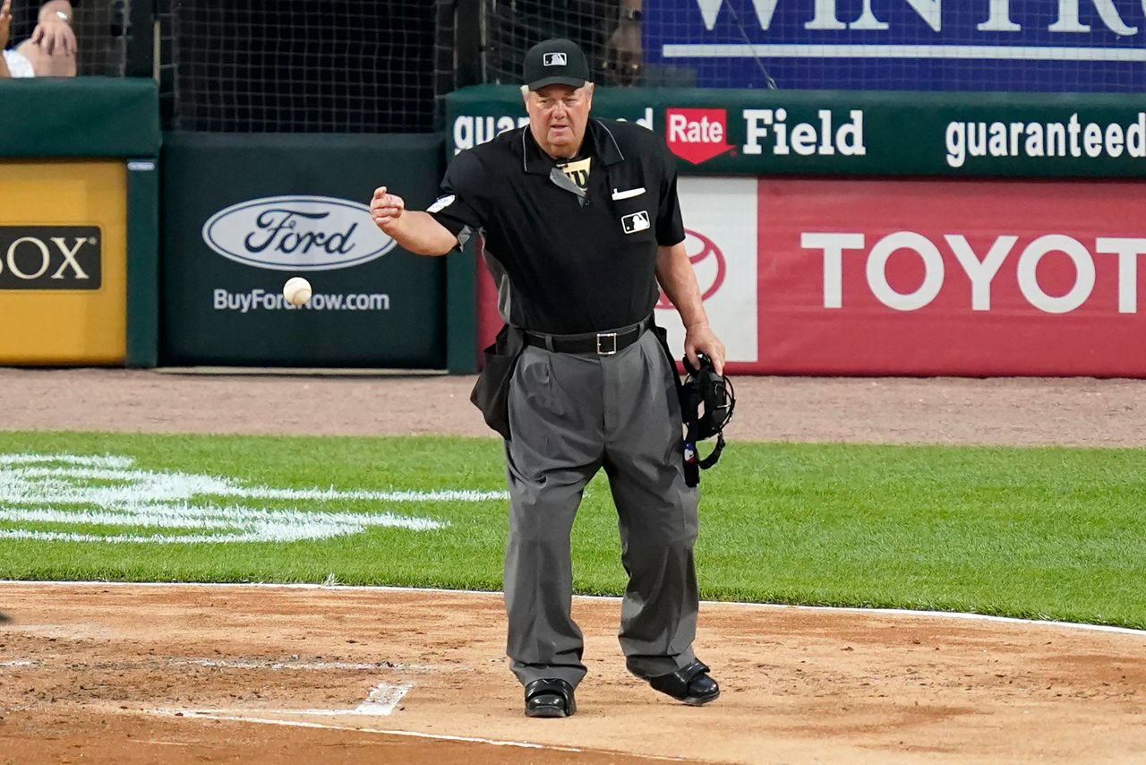 Joe West poised to break umpiring record with 5,376th game