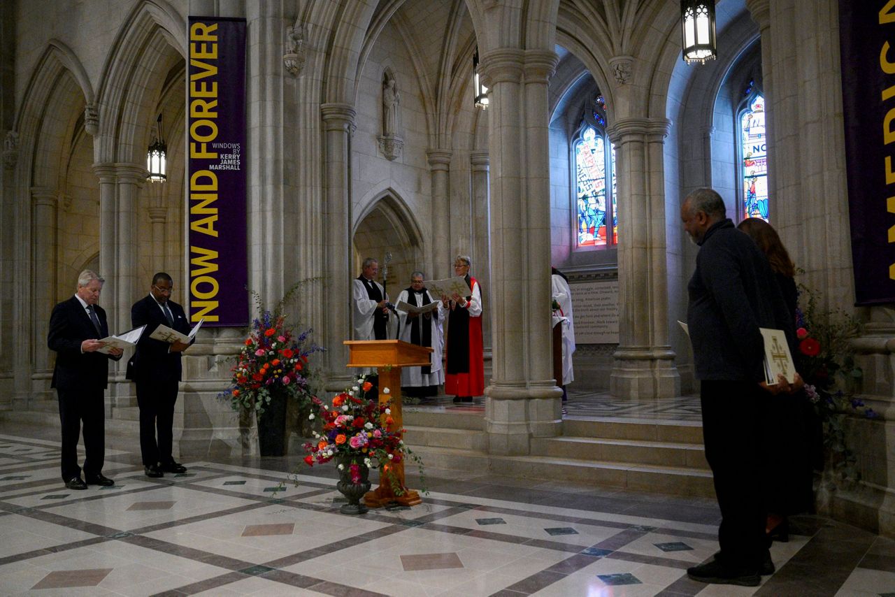 National Cathedral replaces windows honoring Confederacy with stained ...
