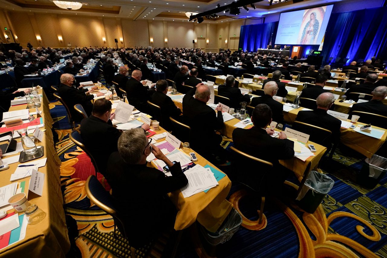 Bishops urged to listen as they consider Communion document