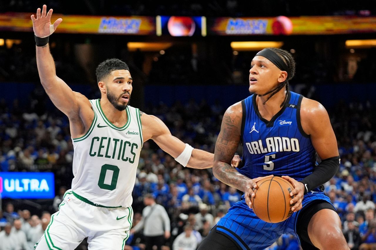 Jayson Tatum back in Celtics' starting lineup for Game 3 at Orlando ...