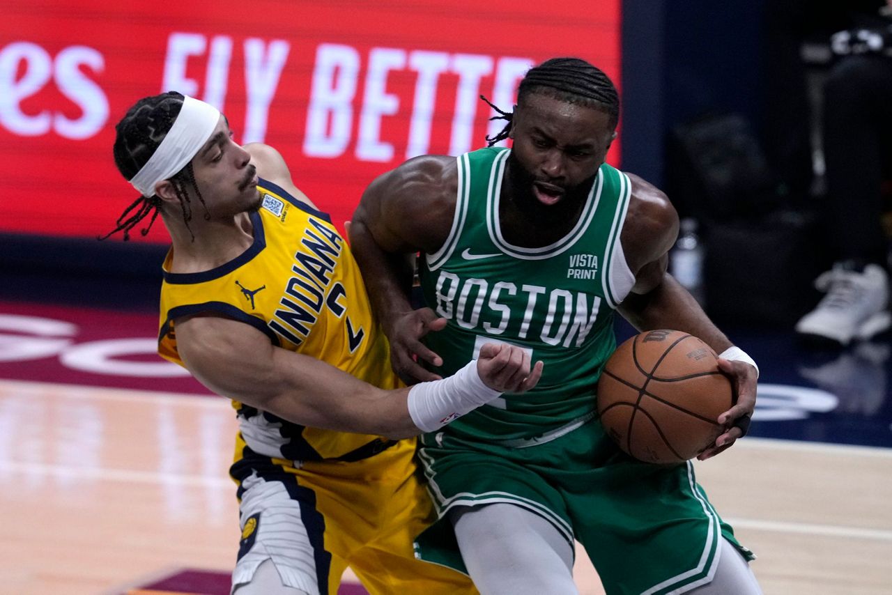 Jrue Holiday's finishing flurry helps Celtics beat Pacers 114-111 for 3-0 lead in East finals