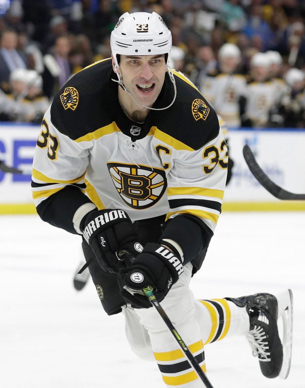 Longtime NHL defenseman Zdeno Chara, 45, retires as Bruin