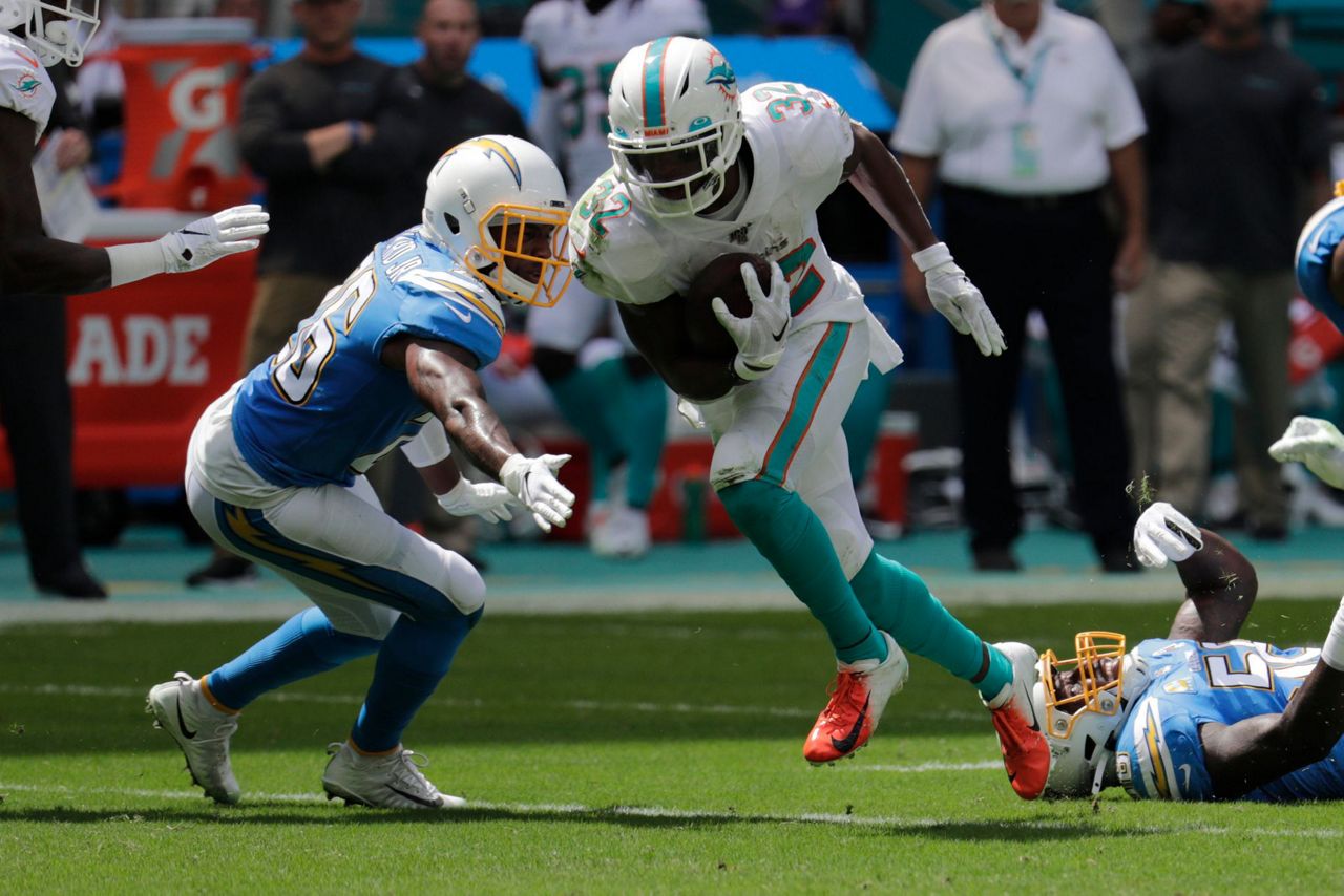 Long time coming: Rivers, Chargers beat Dolphins, 30-10