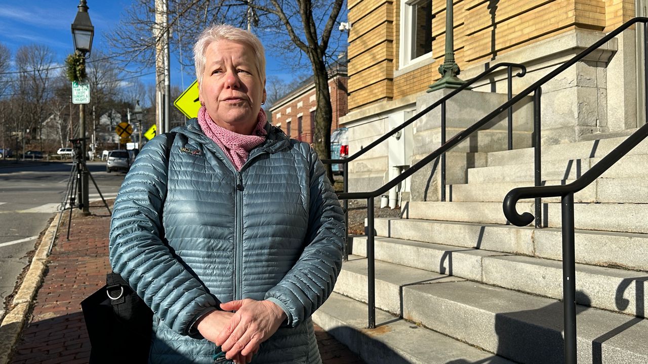 Hallowell activists lobby council to ban flavored tobacco