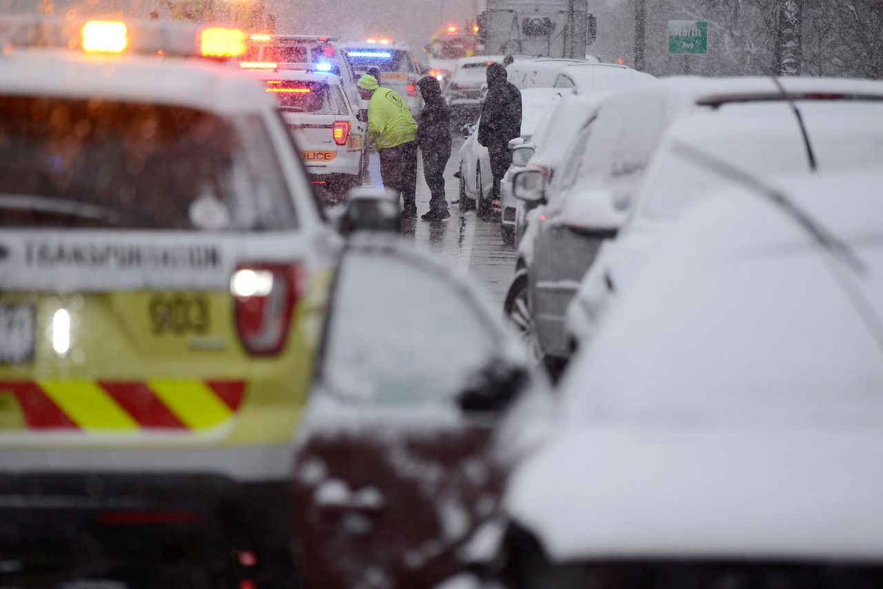 Pileup along icy Chicago expressway sends 14 to hospitals