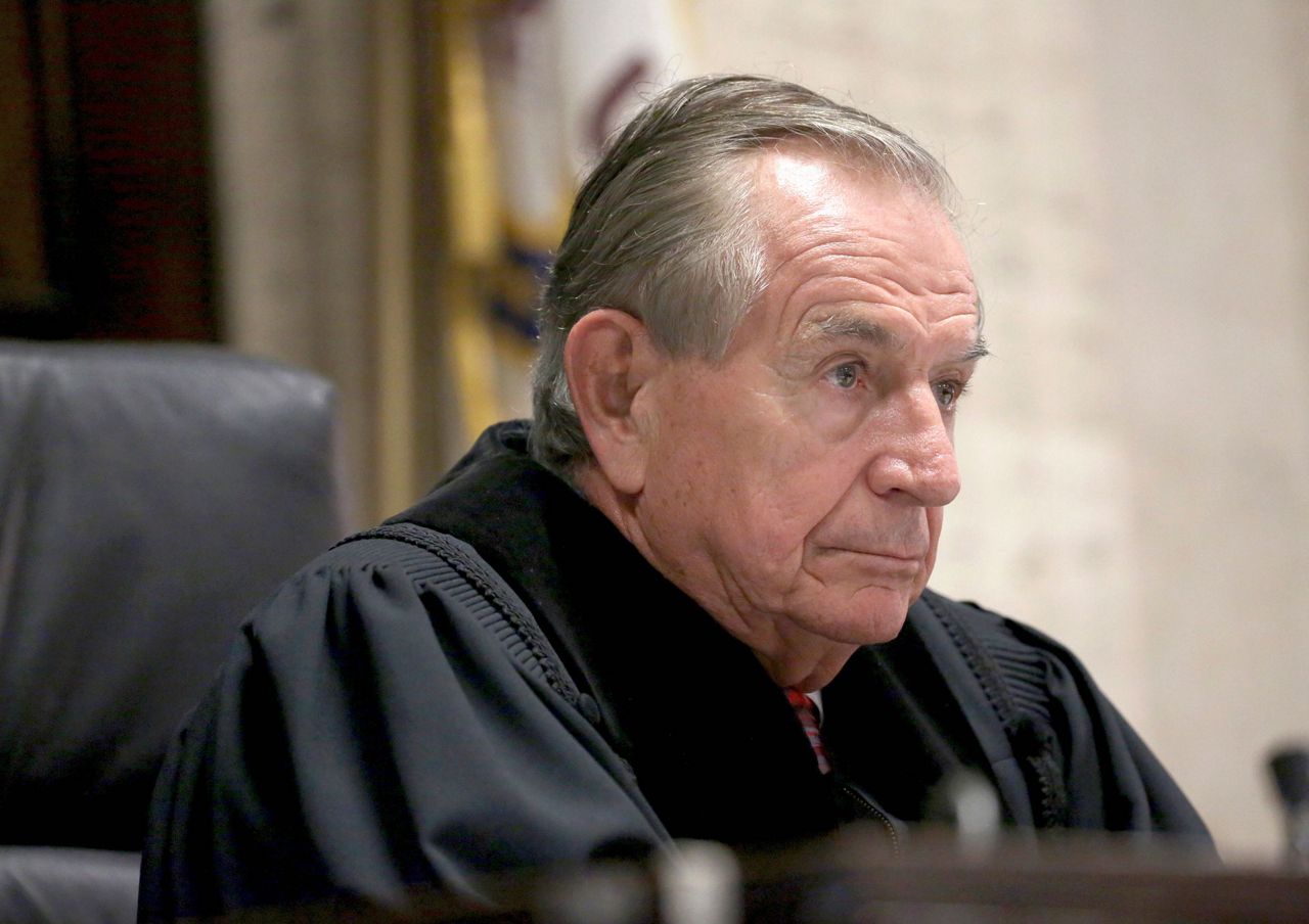 Taskmaster judge presides over Chicago cop's murder trial