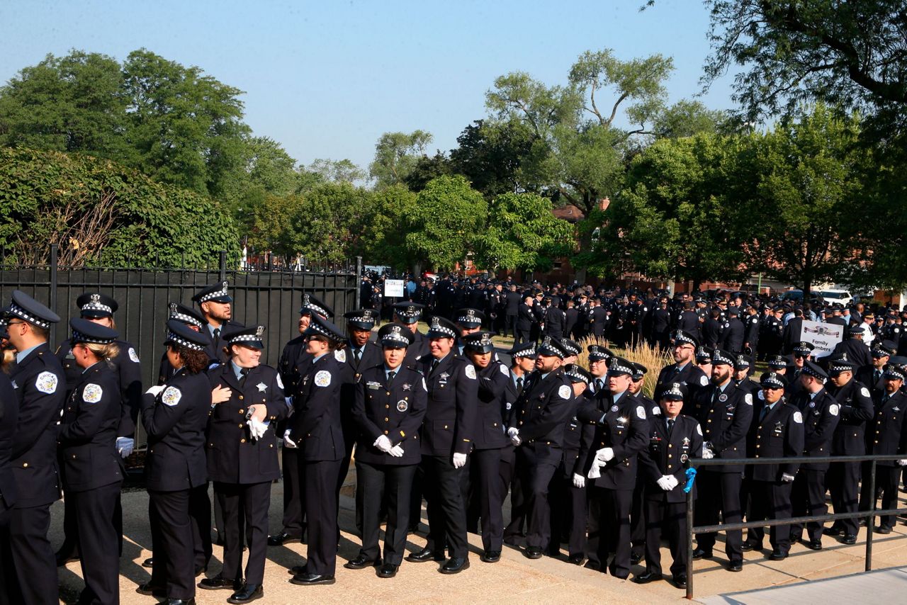 Hundreds gather for funeral of slain Chicago police officer