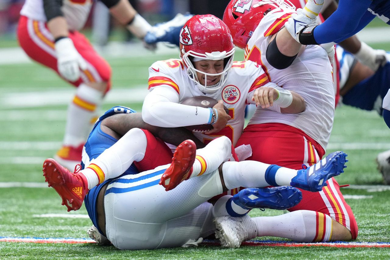 Ryan drives Colts to 1st win with 20-17 comeback vs Chiefs