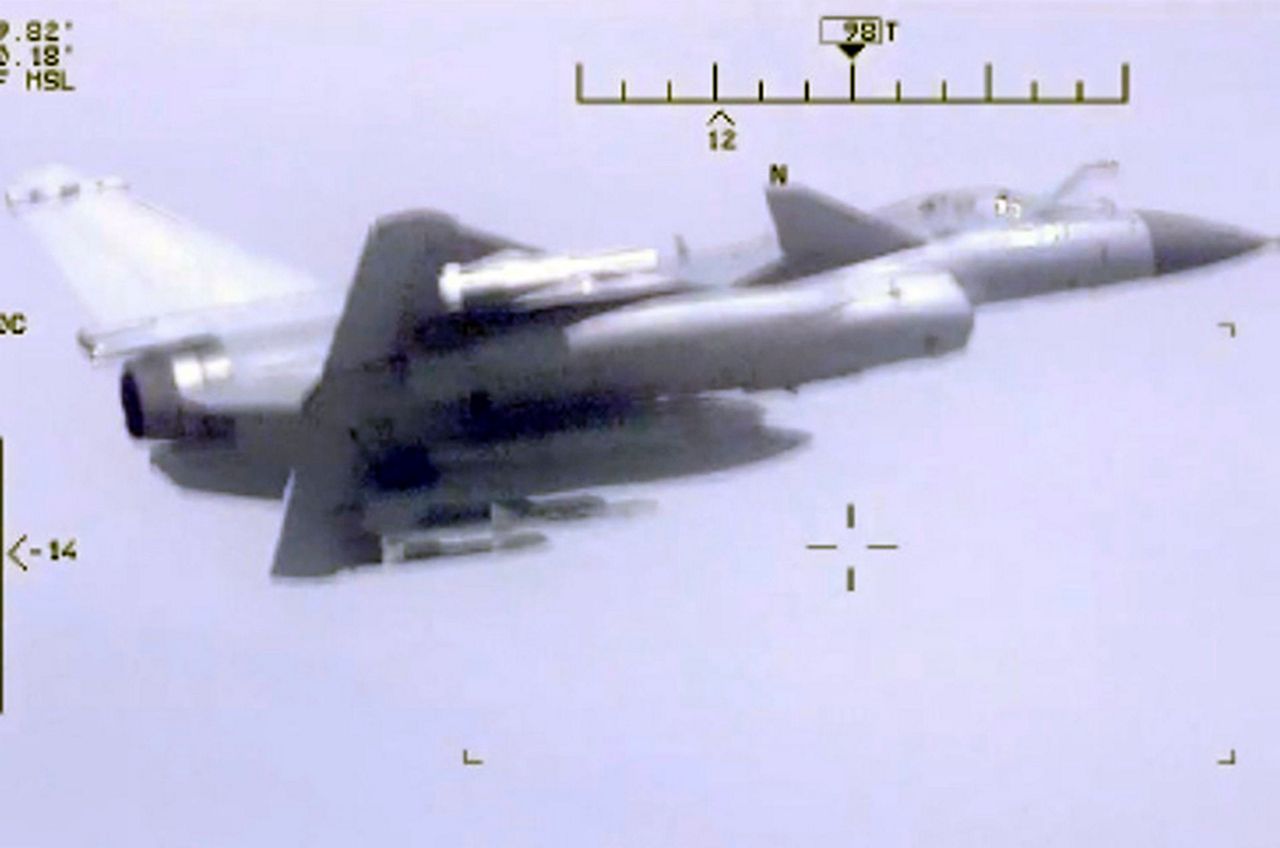 Pentagon releases footage of hundreds of 'highly concerning' aircraft ...